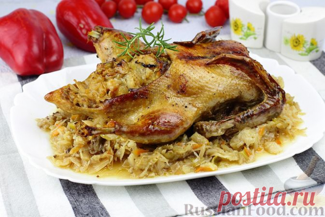 Рецепт: Утка с квашеной капустой и яблоками (в духовке) на RussianFood ...